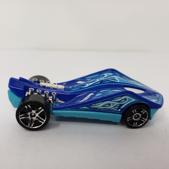 Toys | Hot Wheels Super Stinger 1186 Light Blue Dark Blue Race Car ...